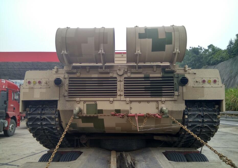 VT5外贸轻坦抢先看 96B加装城市战升级套件