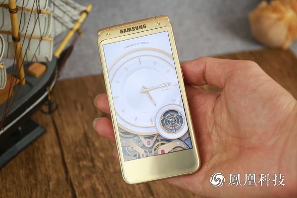 三星W2017评测：质感加分 性能拍照表现给力