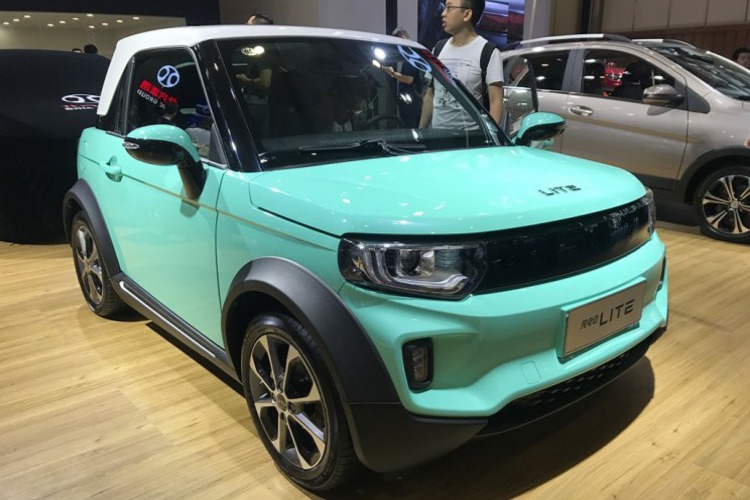 北汽新能源LITE-R300上市 补贴后售11.08-12.68万_凤凰网